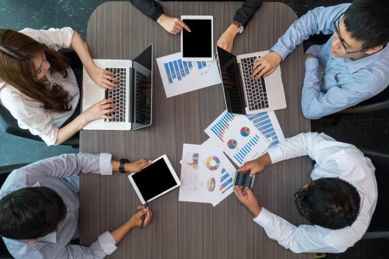 Working in a Japanese Company: The Office Environment - The True Japan